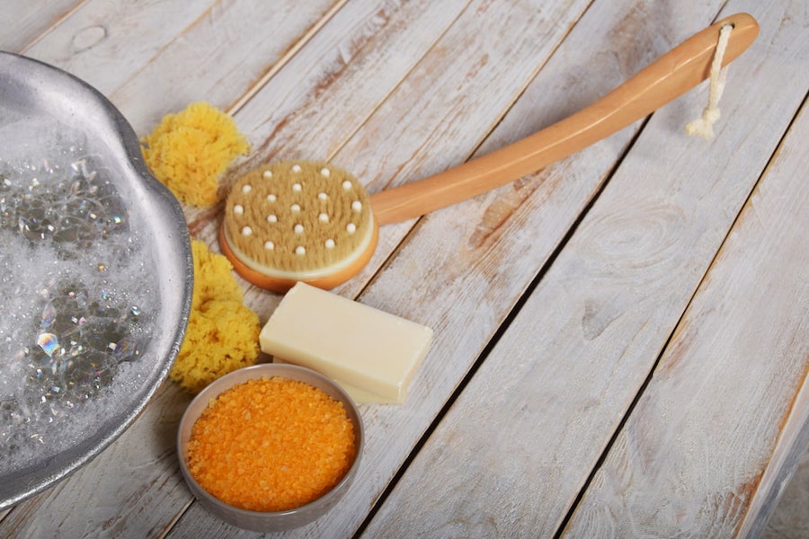 The 7 Best Back Scrubbers In 2025 - Mobility With Love